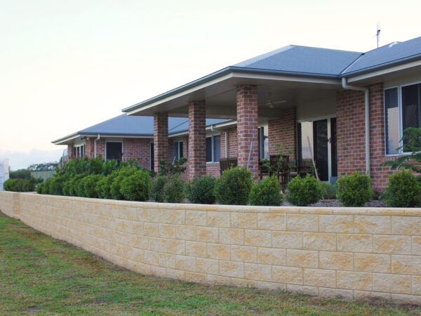 Apex Retaining Wall Blocks – Smart Stone Blocks & Pavers Buy Online